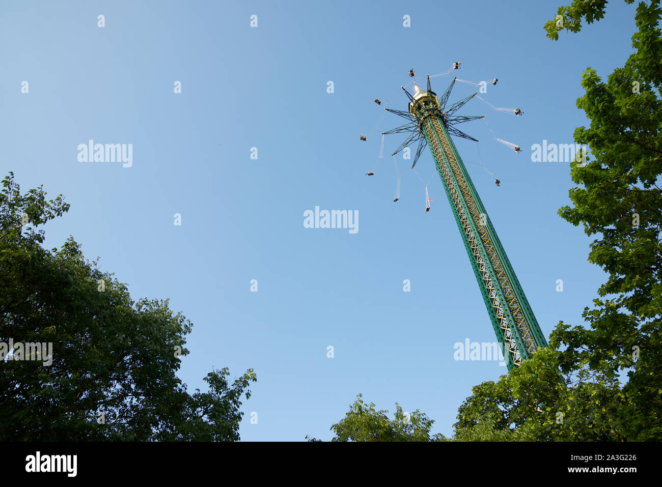 Chairoplane hi-res stock photography and images - Alamy