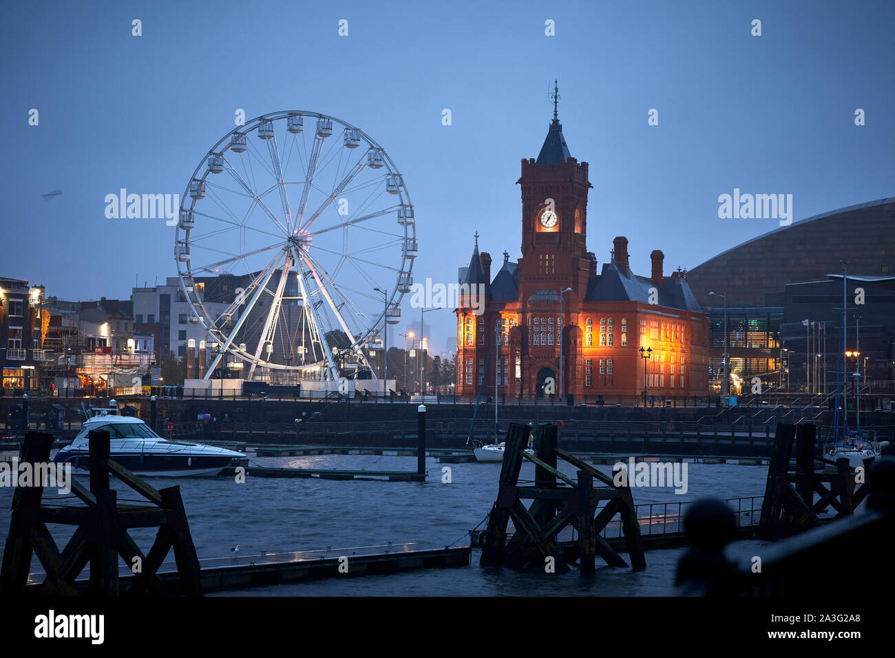 Landmark Pierhead Building Grade I listed building of the National ...