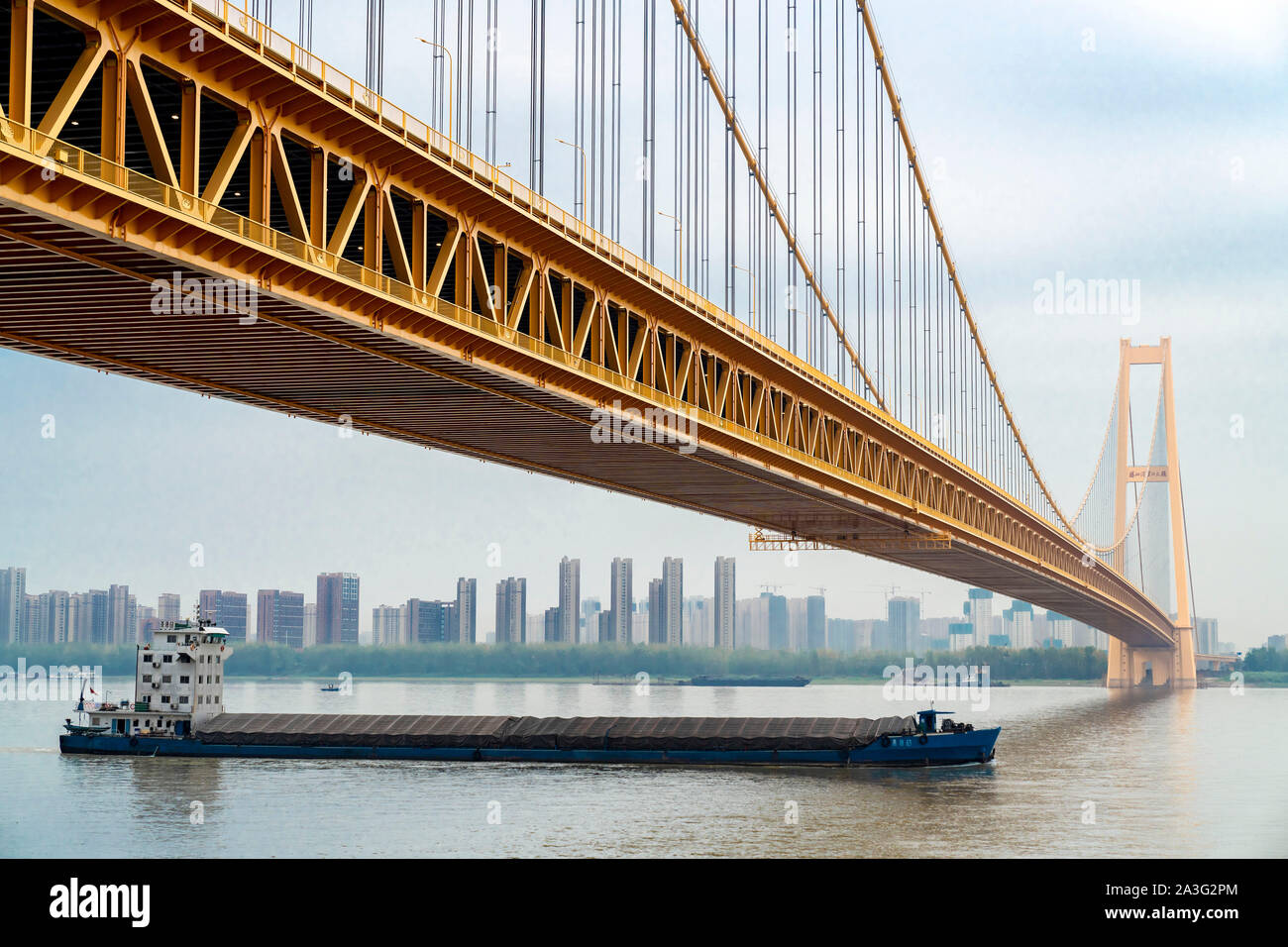 Yangsigang yangtze river bridge hi-res stock photography and images - Alamy