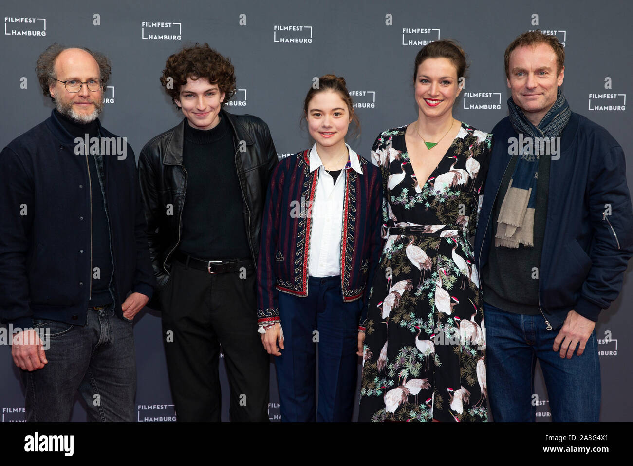 Premiere of the film, feature: A foreign daughter. From left to right ...