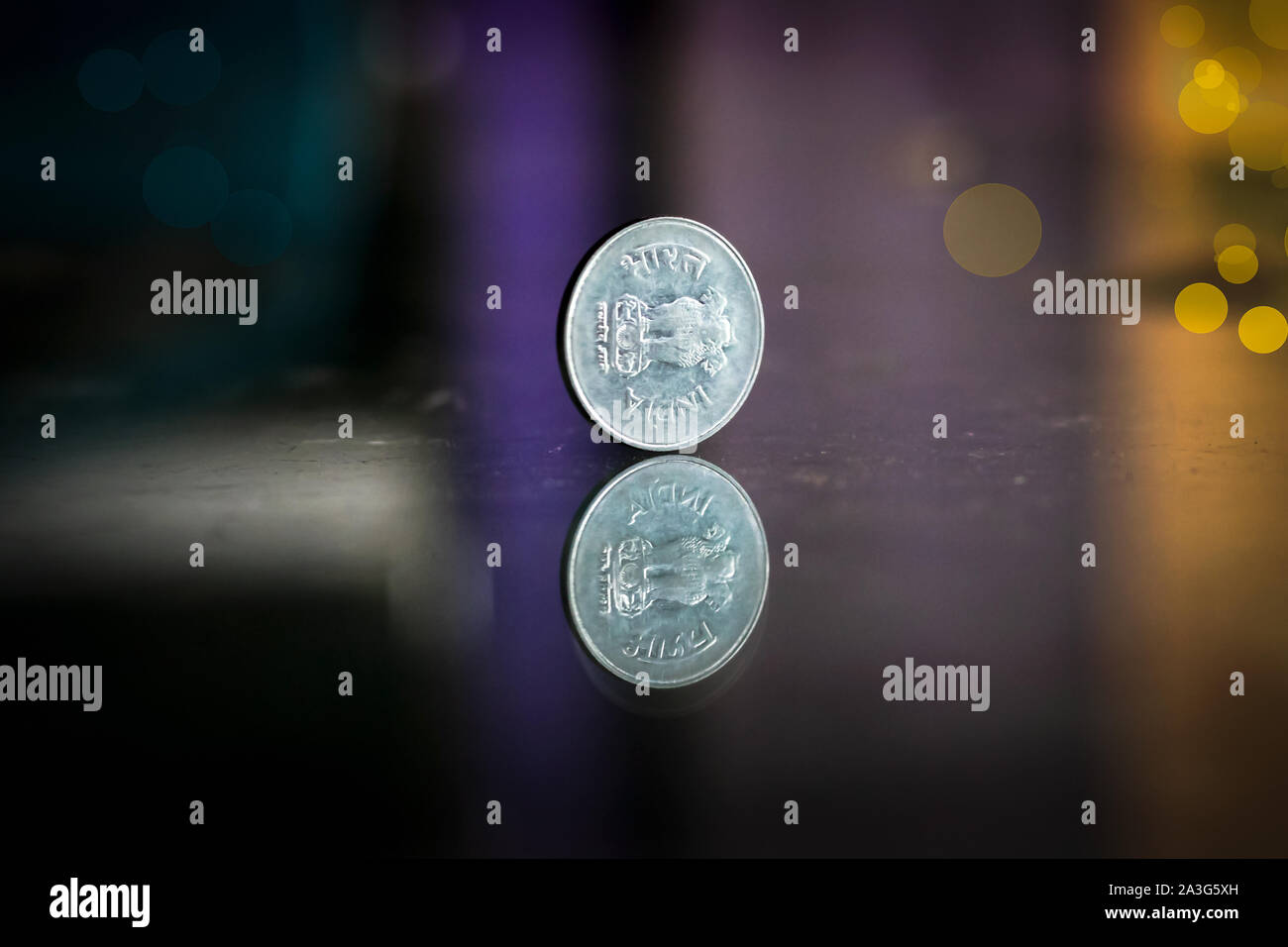 Cash back happy hi-res stock photography and images - Alamy