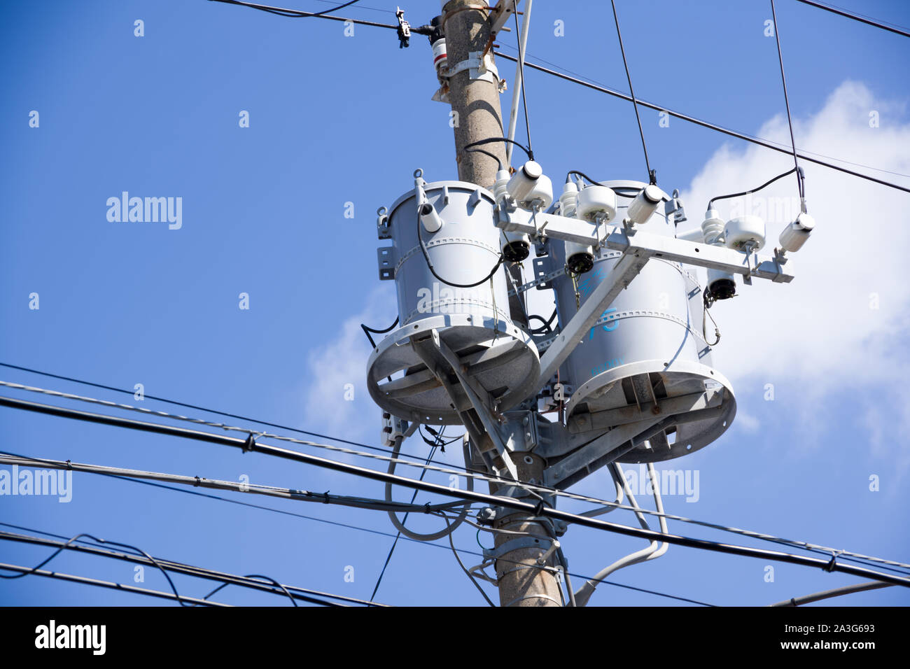 Power cables japan hi-res stock photography and images - Alamy