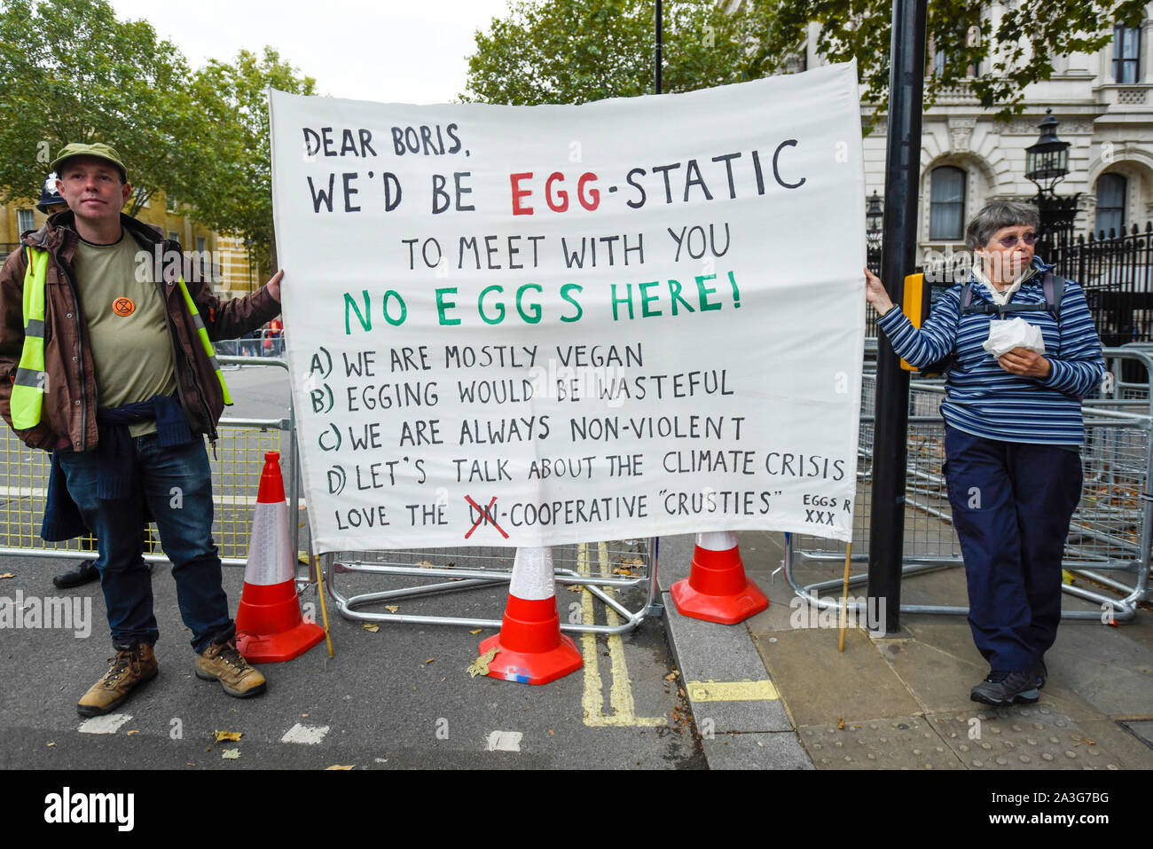 Crusties hi-res stock photography and images - Alamy