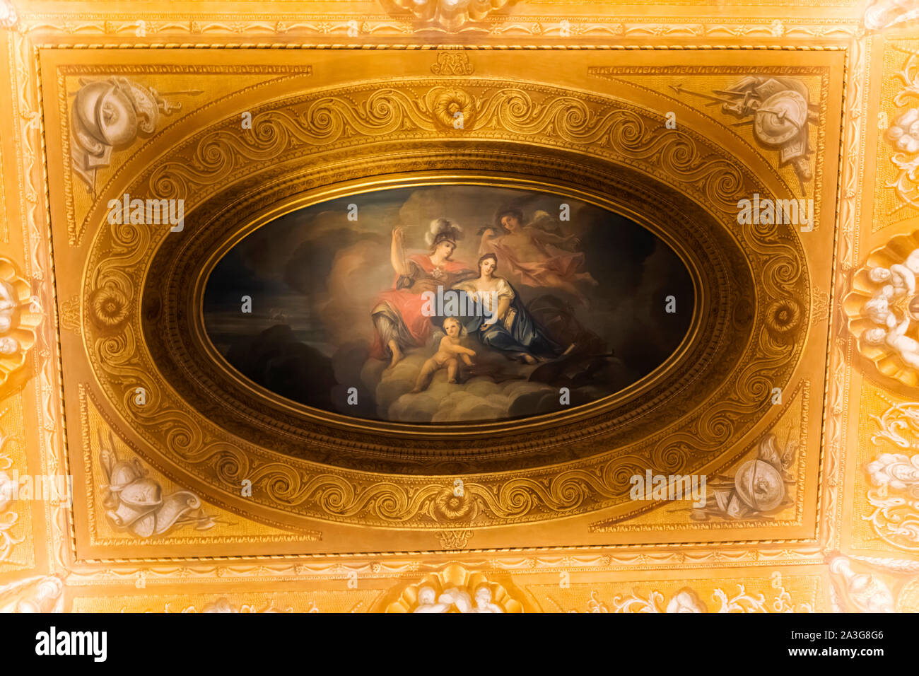 Privy chamber palace hi-res stock photography and images - Alamy