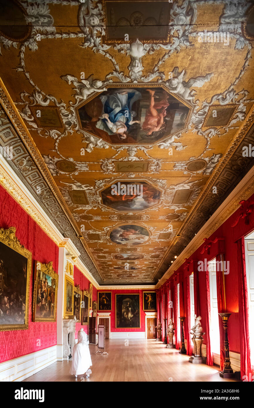 Kings gallery of kensington palace hi-res stock photography and images ...