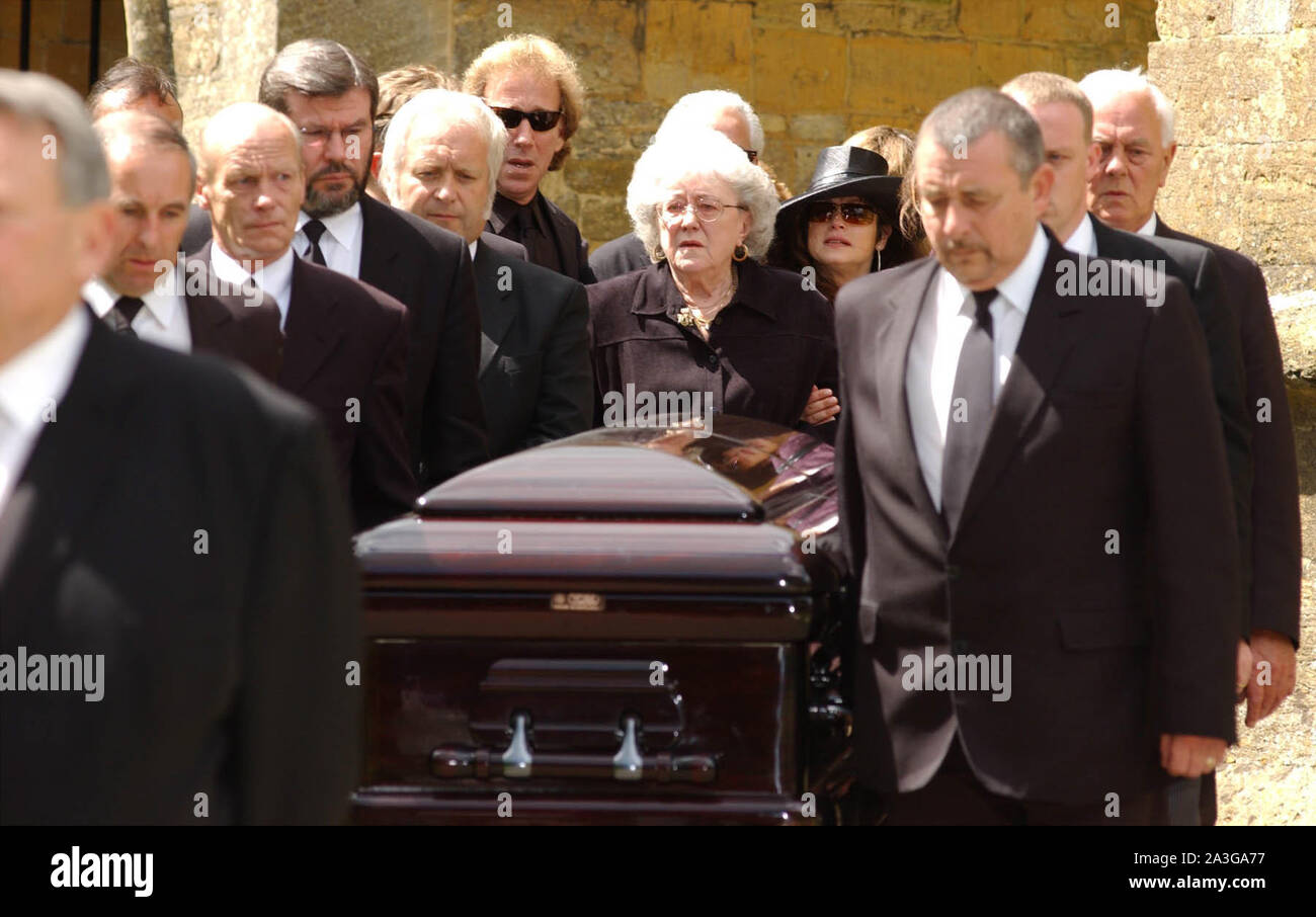 The funeral of john entwistle hi-res stock photography and images - Alamy