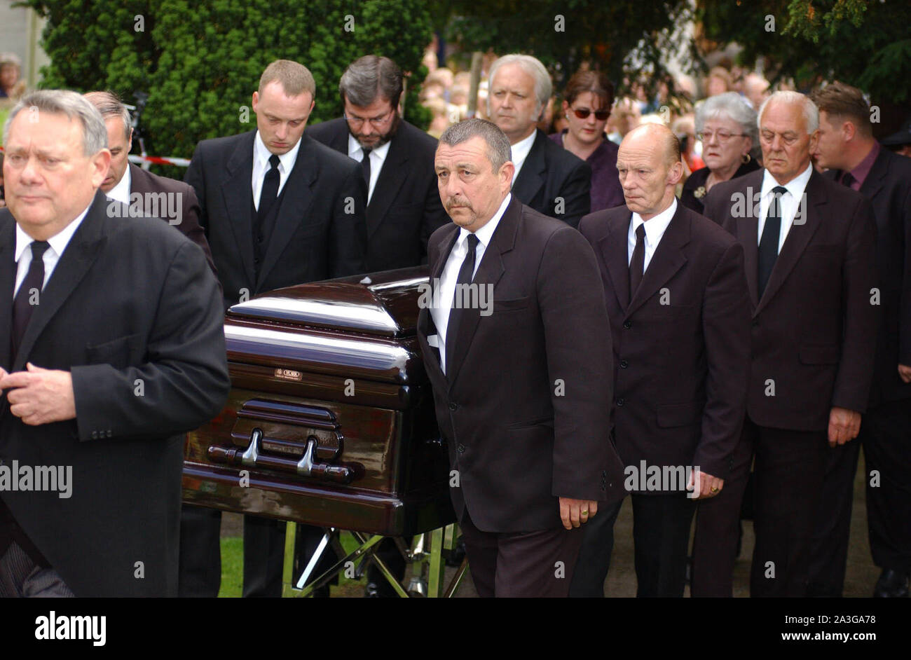 The funeral of The Who's John Entwistle today ( Wednesday 10 July 2002 ...