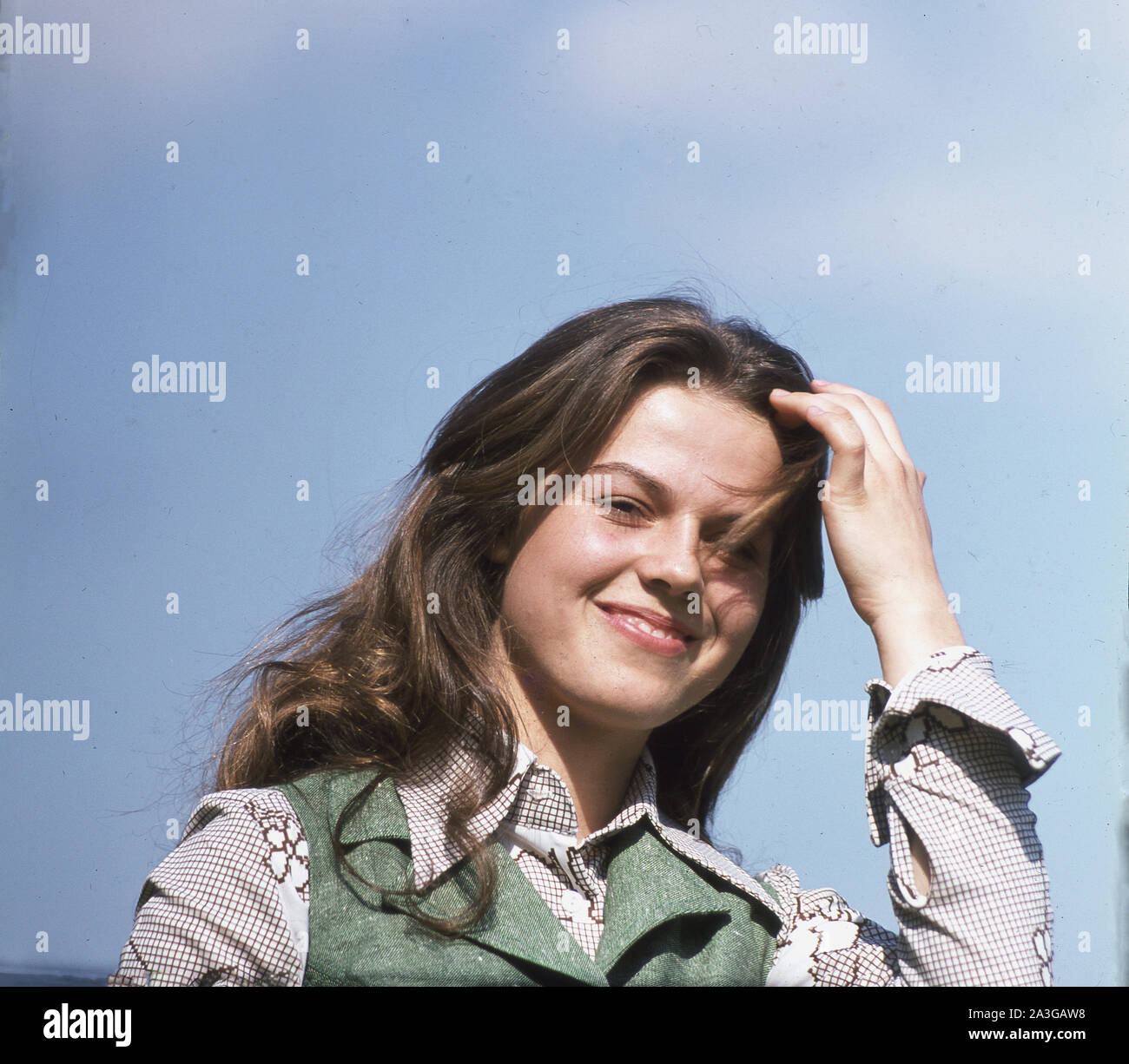 1960s woman smiling hi-res stock photography and images - Alamy