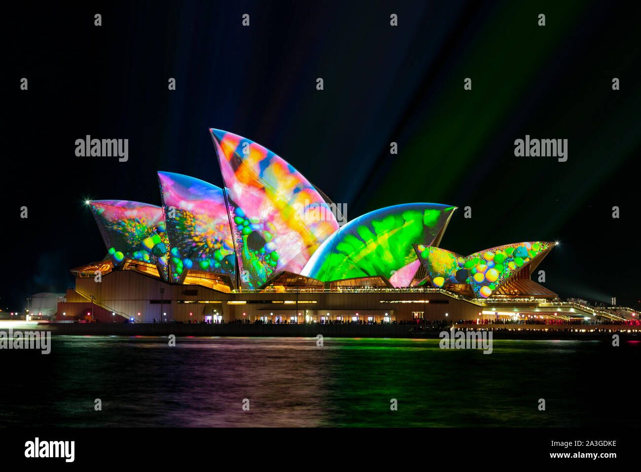 Sydney, Australia - 27. May 2017: The famous Sydney Opera House is ...
