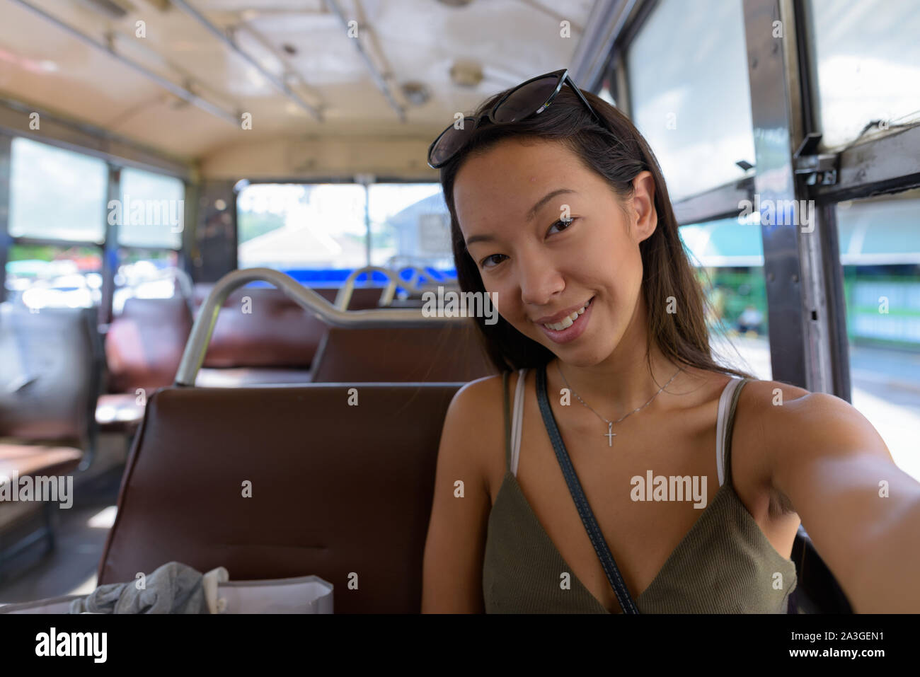 Asian girl bus hi-res stock photography and images - Alamy