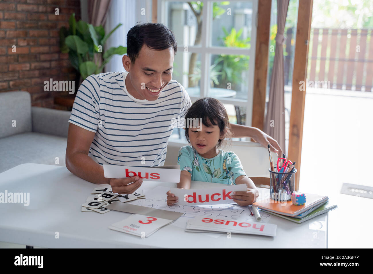 Phonics flash card hi-res stock photography and images - Alamy