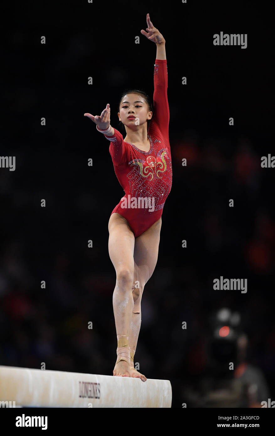 Stuttgart, Germany. 8th Oct, 2019. Li Shijia of China competes on the ...