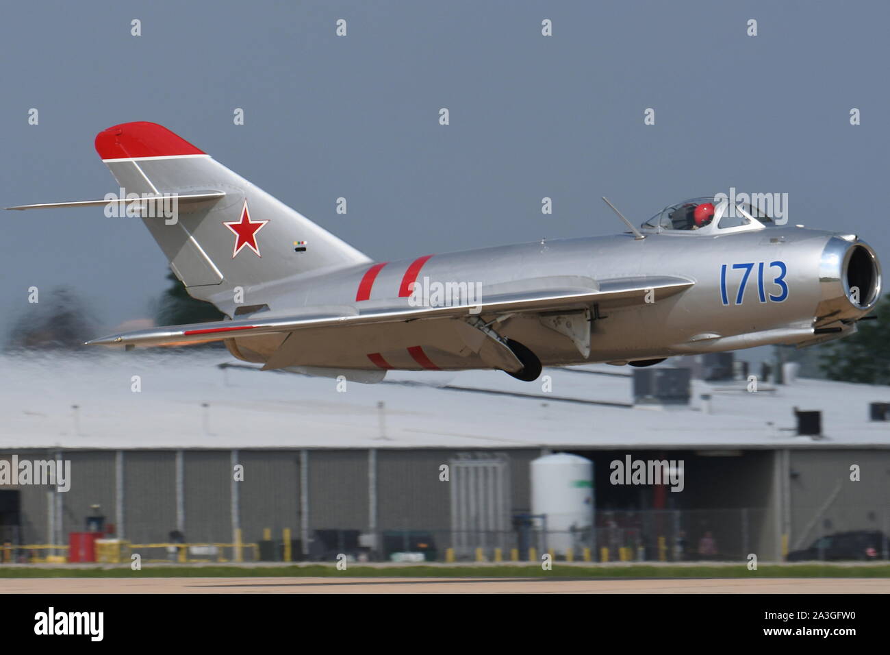 MIKOYAN MIG-17 (LIM-5) IN SOVIET MARKINGS Stock Photo - Alamy