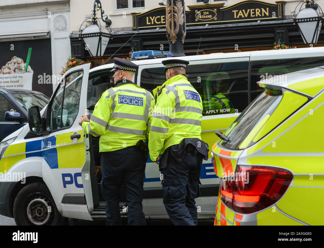 Crime police car armed police uniform hi-res stock photography and ...