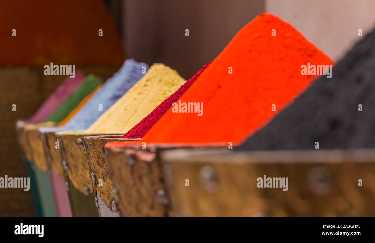 Spice pyramids hi-res stock photography and images - Alamy
