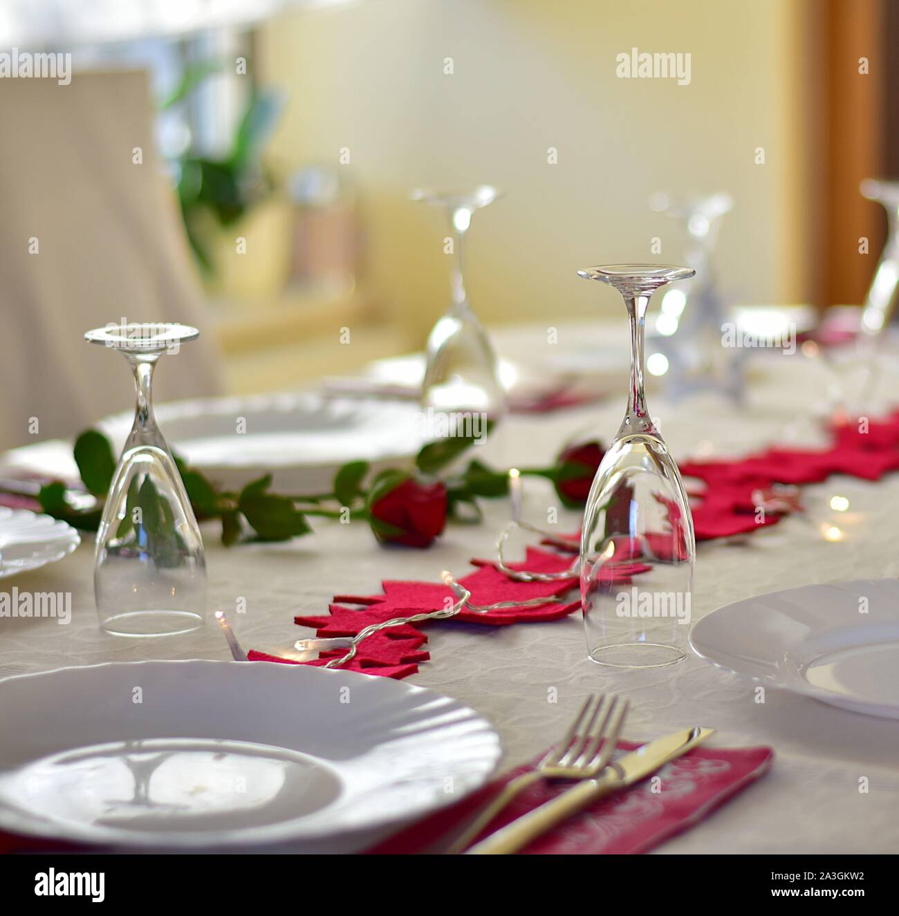 Simply red stars hi-res stock photography and images - Alamy