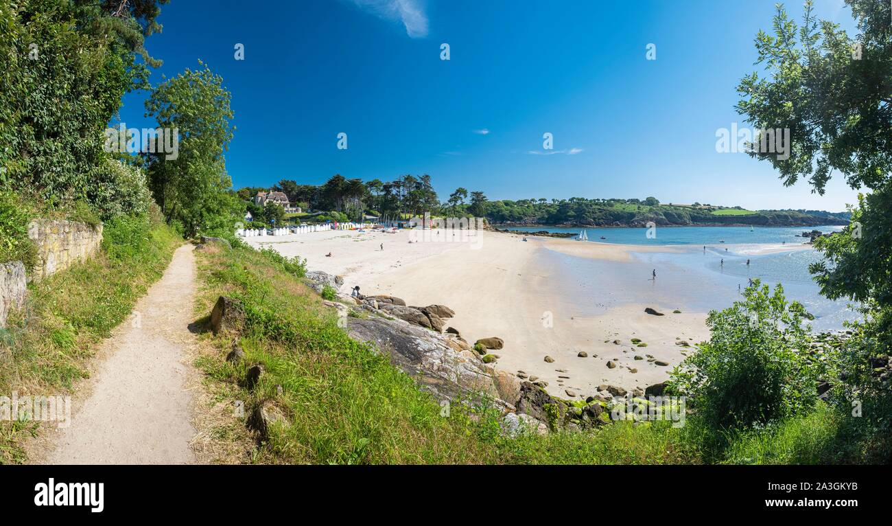 Beach of port manech hi-res stock photography and images - Alamy