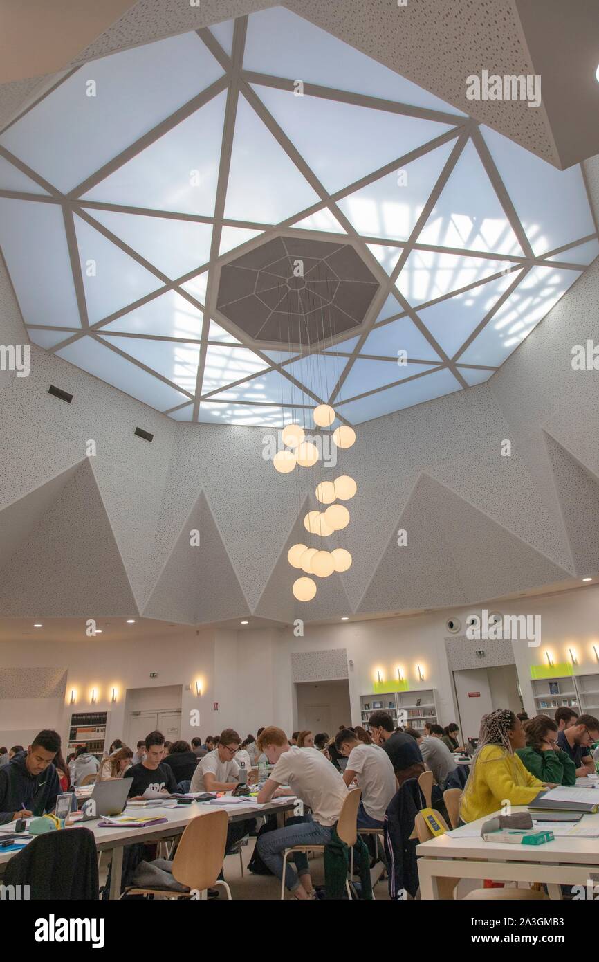 Sciences po lille hi-res stock photography and images - Alamy