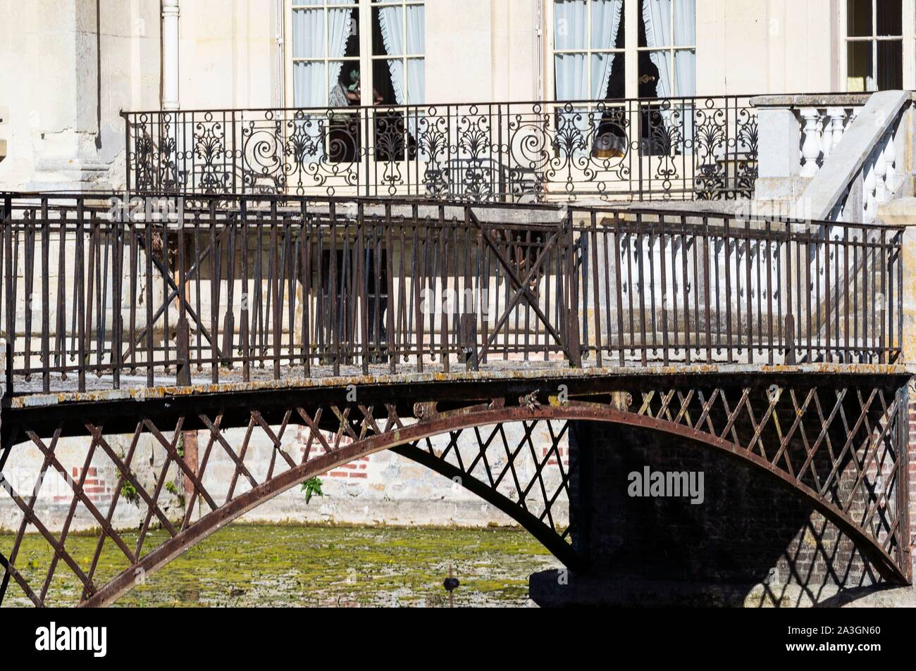 France, Oise, Ricquebourg castle, with its Eiffel style bridge Stock ...