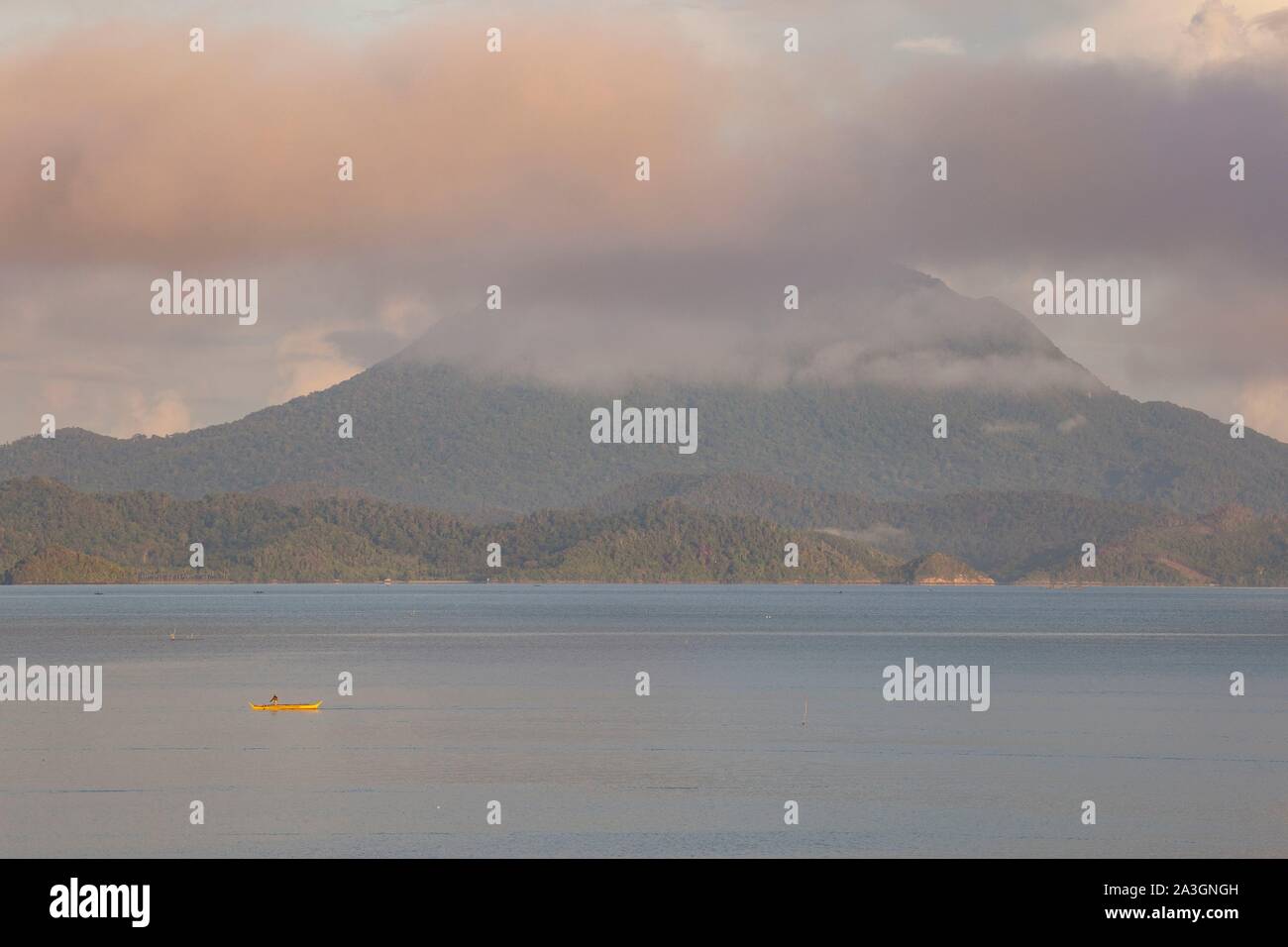 Philippines, Palawan, Malampaya Sound Protected Landscape and Seascape ...