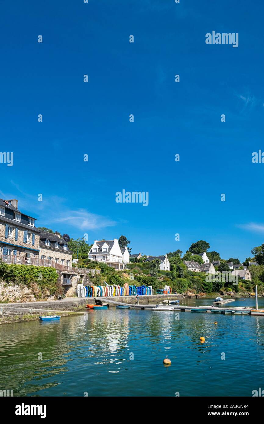 France, Finistere, Aven Country, Nevez, Kerdruc harbour on Aven river ...