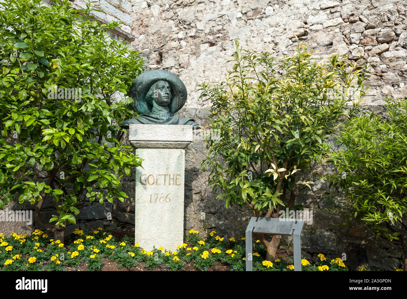 Goethe castle hi-res stock photography and images - Alamy