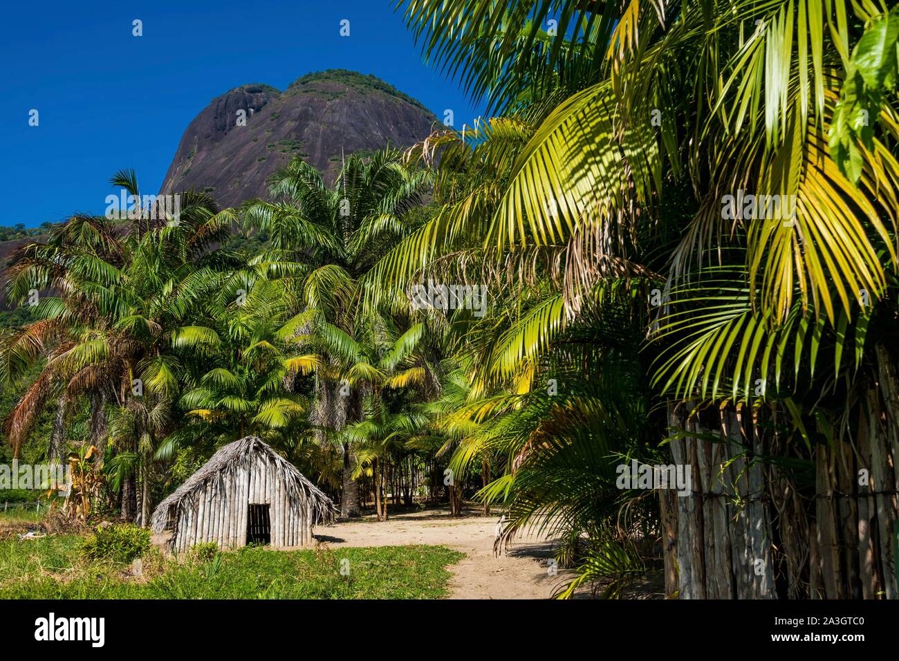 Colombia, Guainia, Inirida, Cerros de Mavicure, Puinave indian village ...