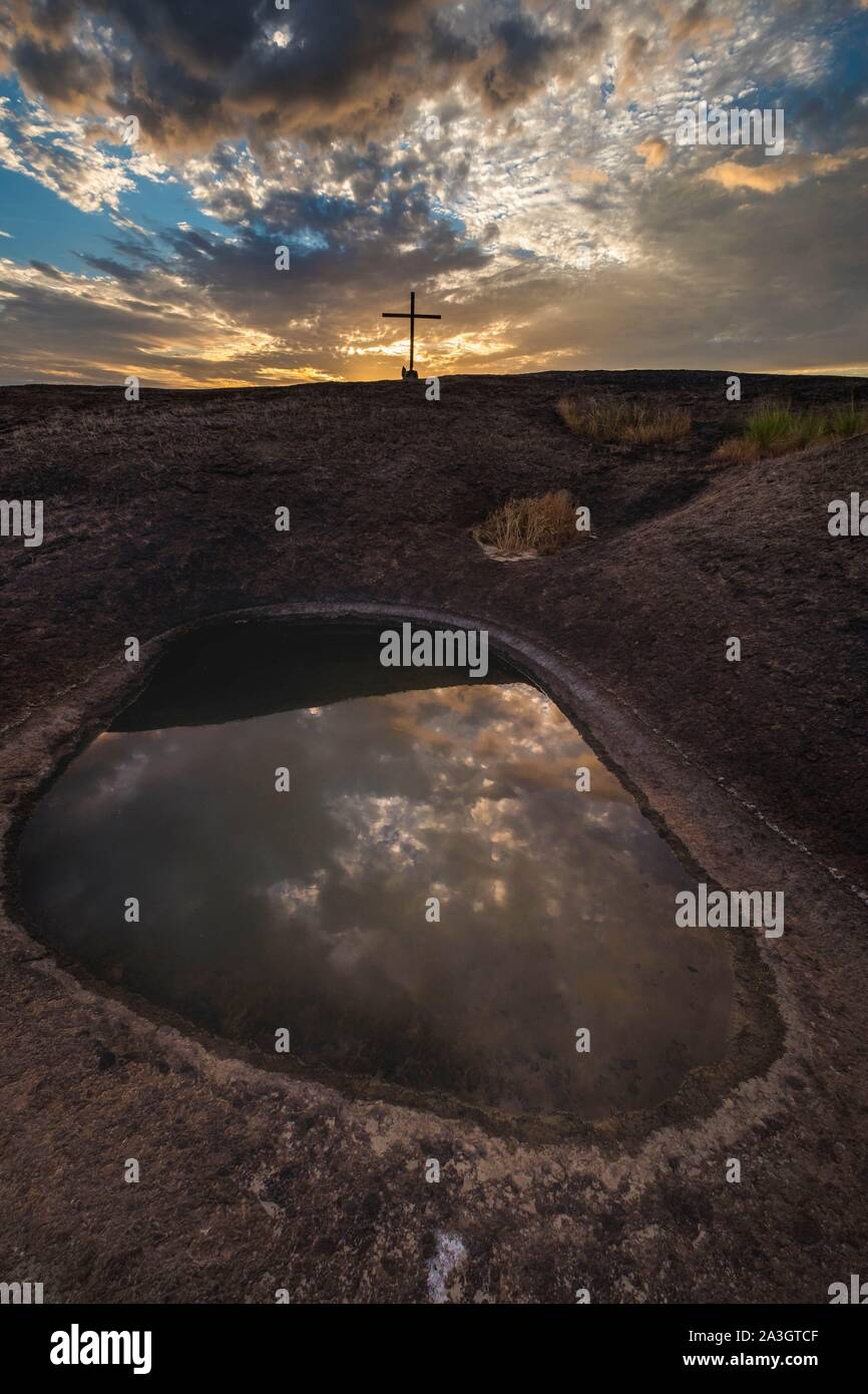 Rock basins hi-res stock photography and images - Alamy