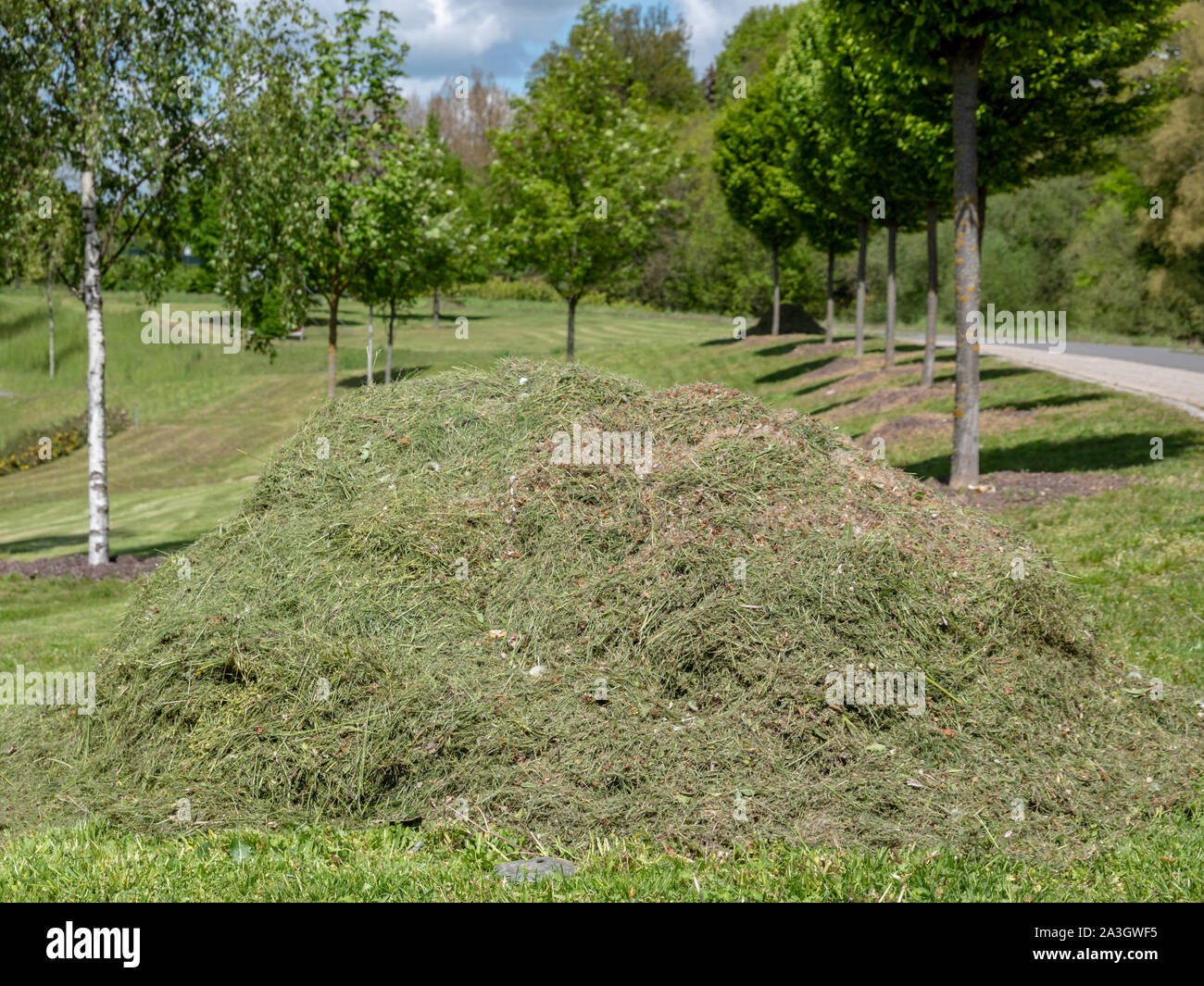 Grashaufen hi-res stock photography and images - Alamy