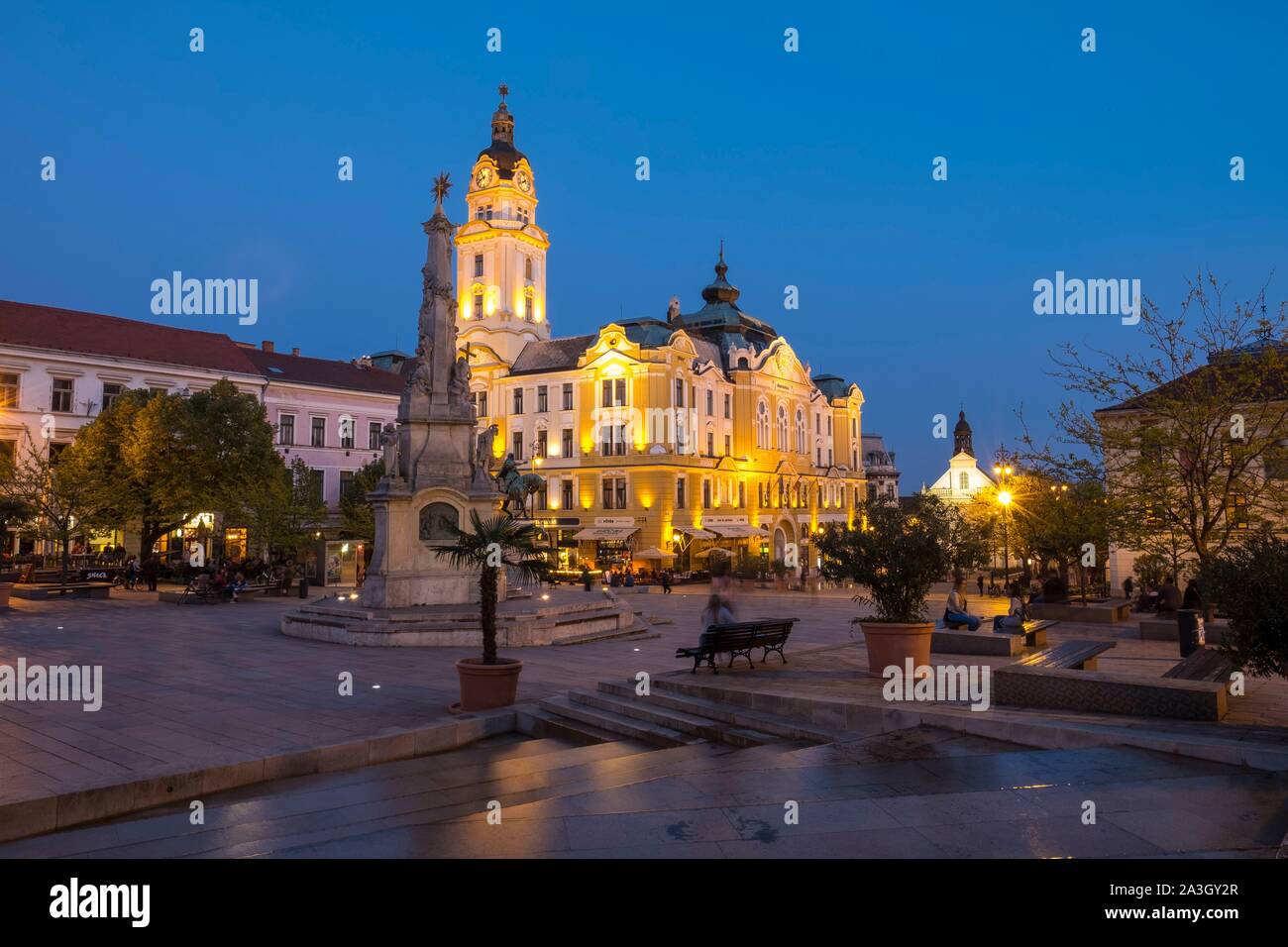 Hungary, Southern Transdanubia, Baranya County, Pecs, central square ...