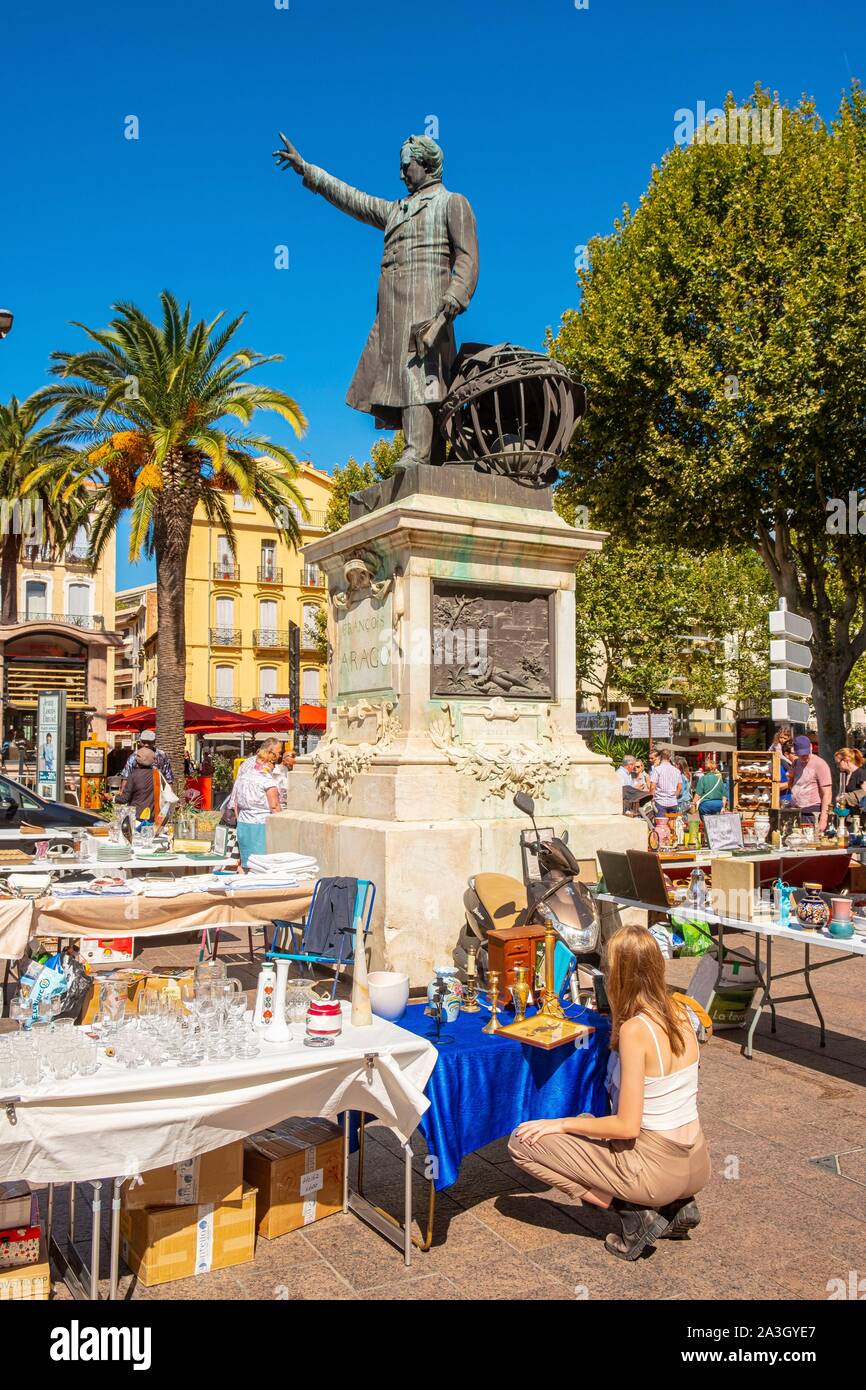 Perpignan roussillon statue hi-res stock photography and images - Alamy