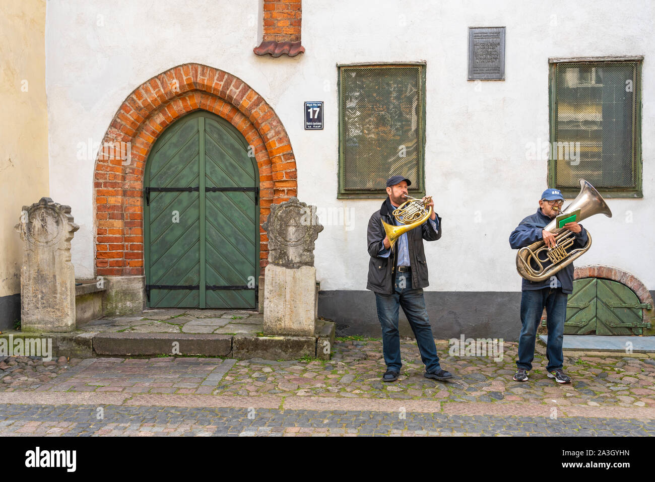 Brass playing hi-res stock photography and images - Alamy