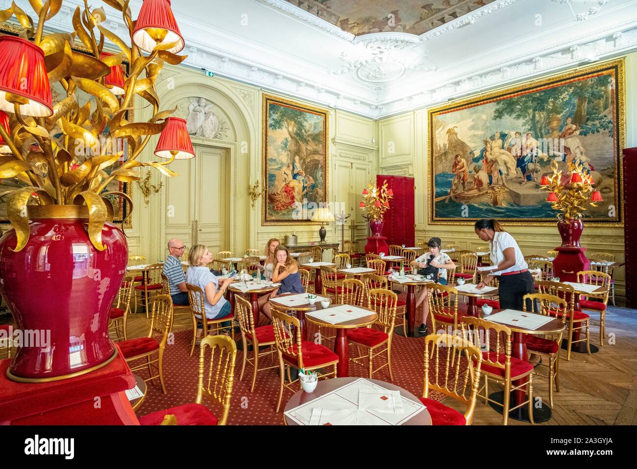 France, Paris, the Jacquemart Andre museum, the tea room Stock Photo ...