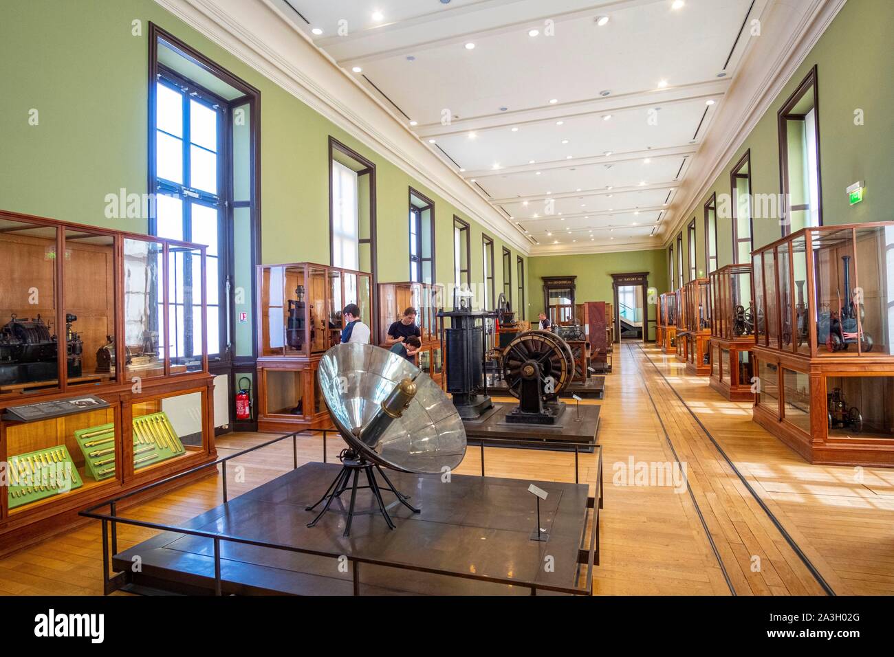 Arts et metiers museum paris hi-res stock photography and images - Alamy