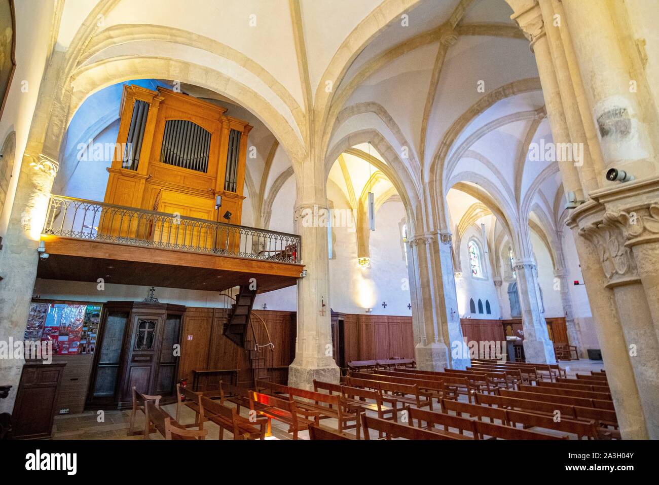 France, Paris, Charonne district, church of Charonne Stock Photo - Alamy