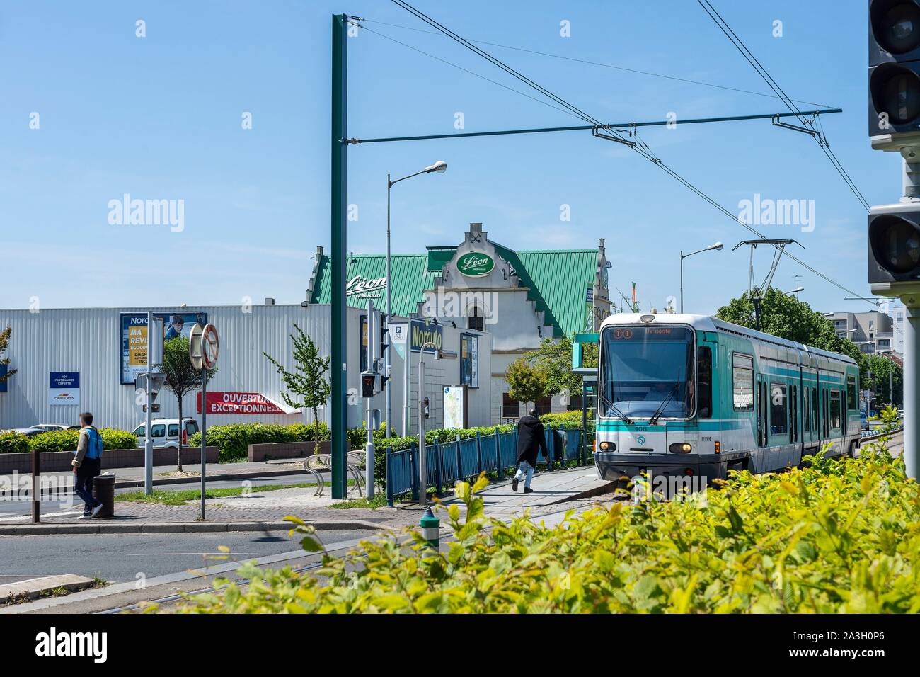 France, Seine Saint Denis, Bobigny, Rue de Stalingrad Stock Photo - Alamy