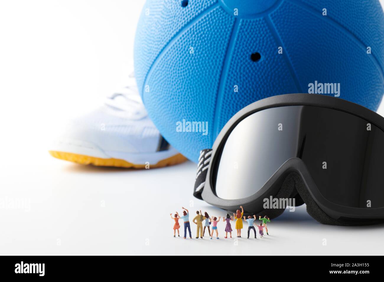 Goalball at the paralympic games hi-res stock photography and images ...