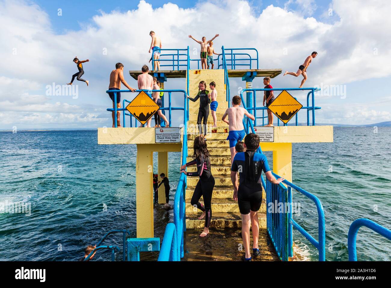 Diving not scuba hi-res stock photography and images - Alamy