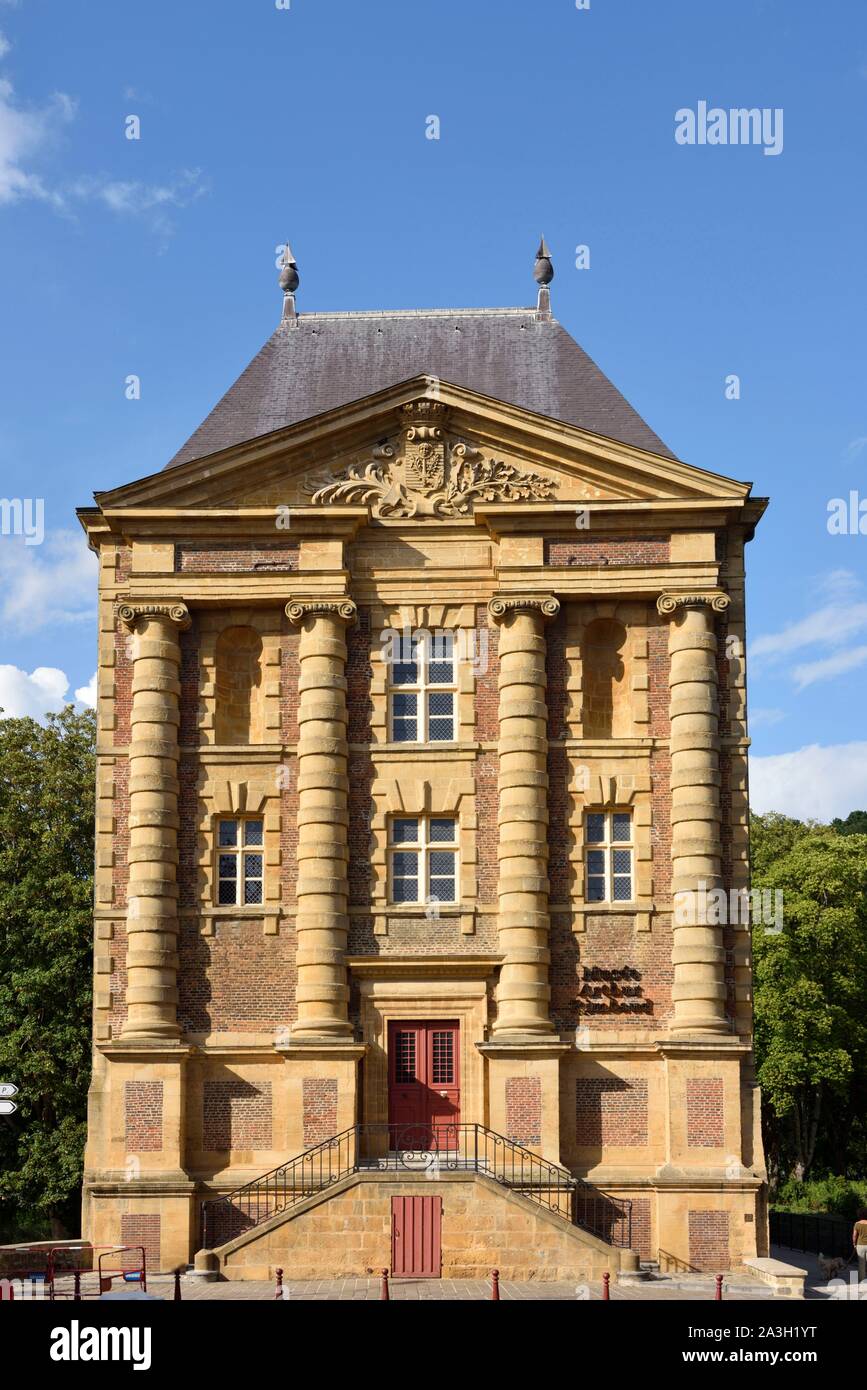 Arthur rimbaud charleville hi-res stock photography and images - Alamy