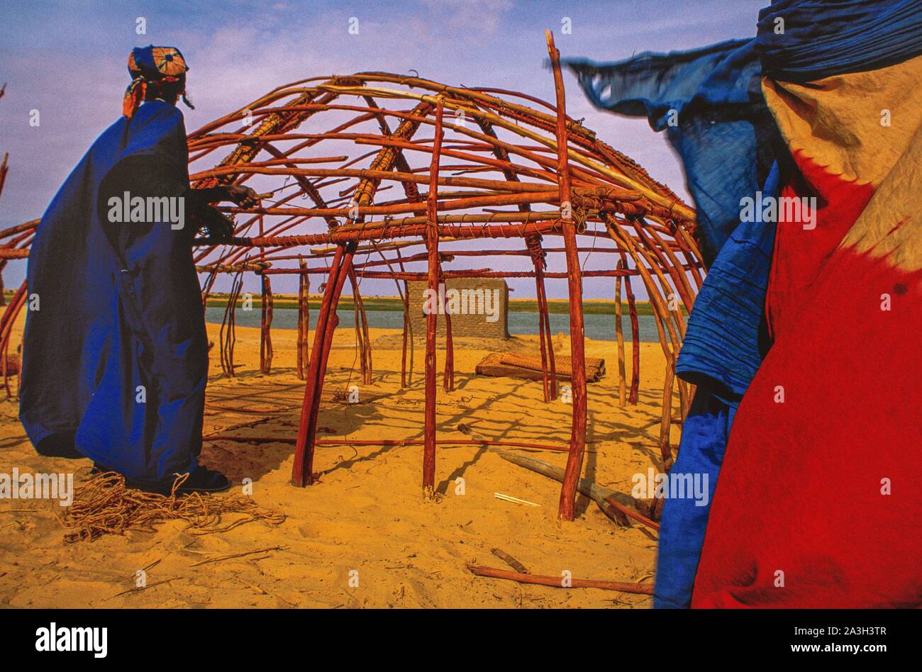 Touareg mali desert hi-res stock photography and images - Alamy