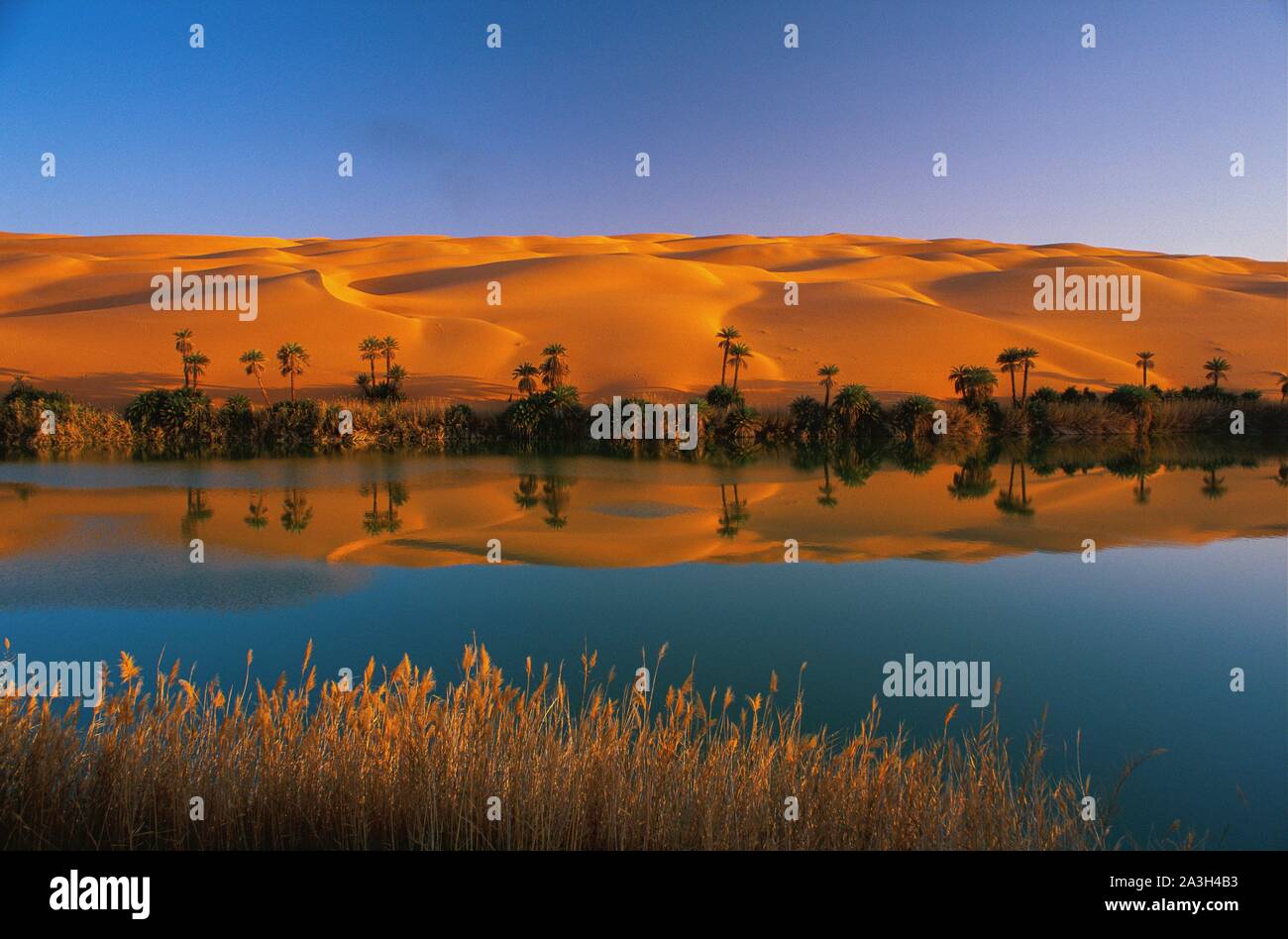 Libya, Sahara, Lake Um al Ma, Erg Oubari Stock Photo - Alamy