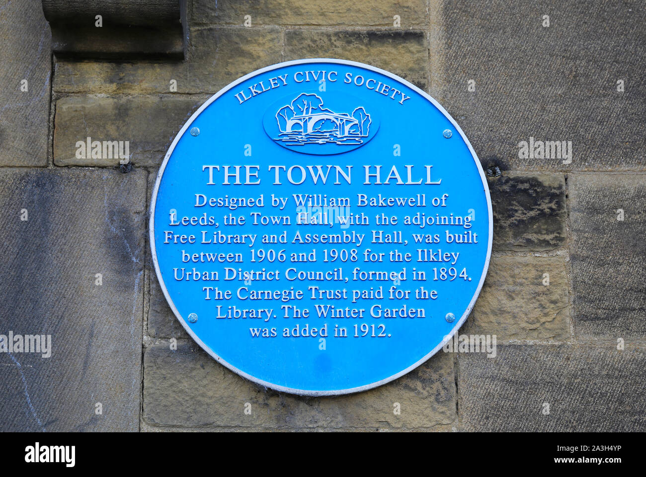 Yorkshire blue plaques hi-res stock photography and images - Alamy