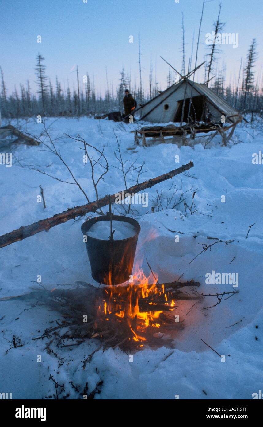 Russia, Sakha, Establishment of the camp, the Evenks are nomadic ...