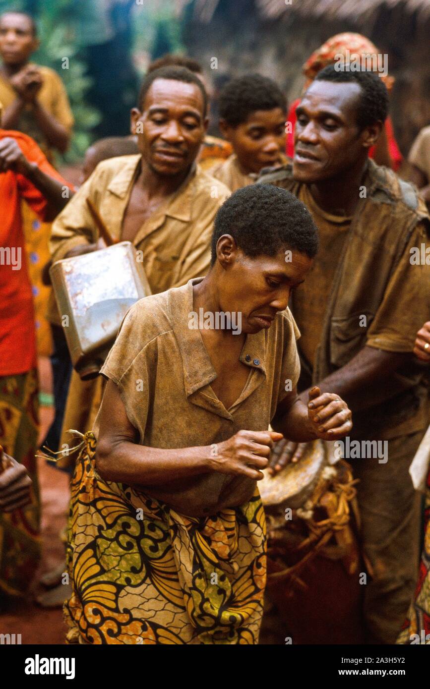 Pygmies congo hi-res stock photography and images - Alamy