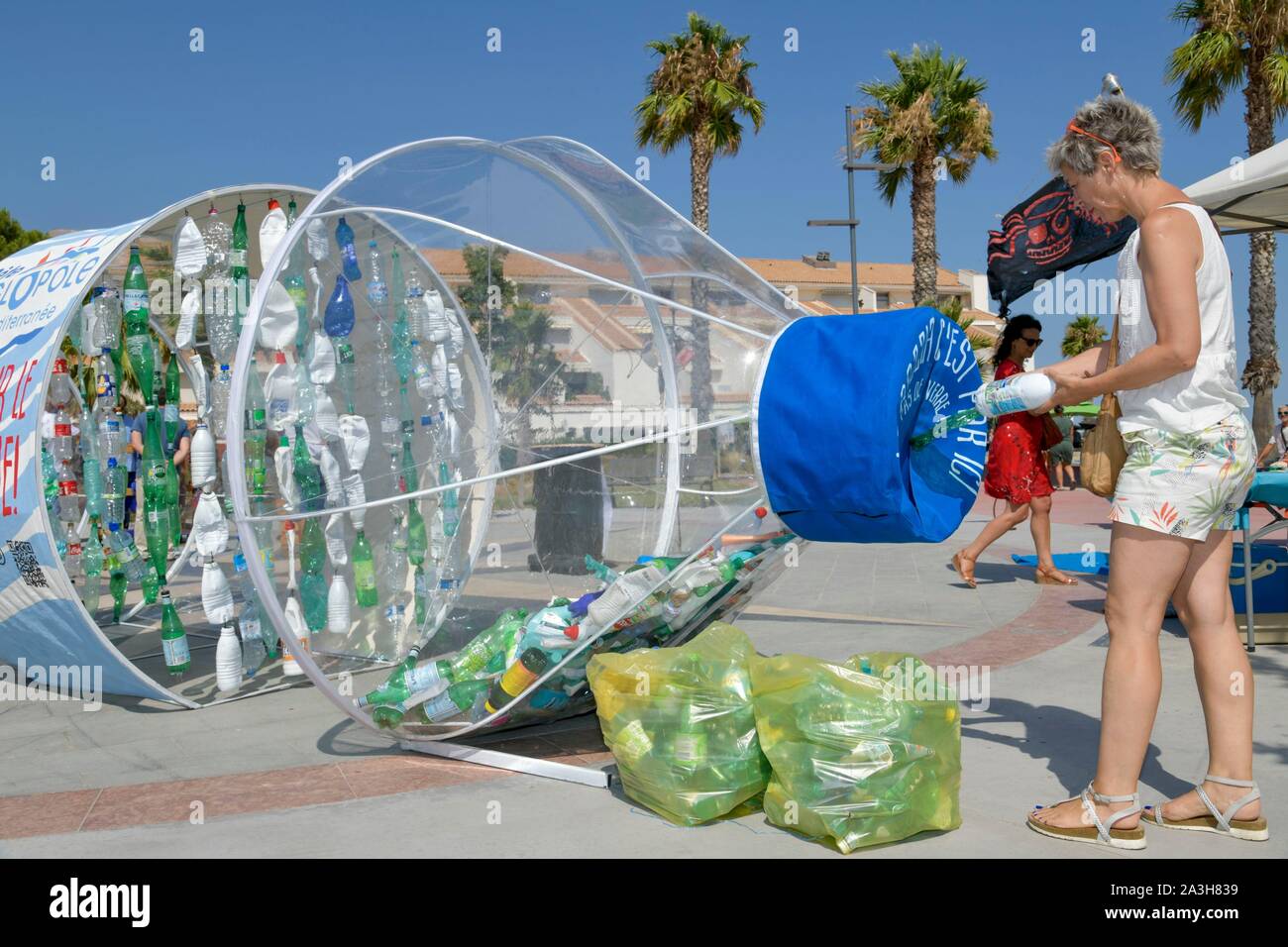 Selective waste sorting hi-res stock photography and images - Alamy