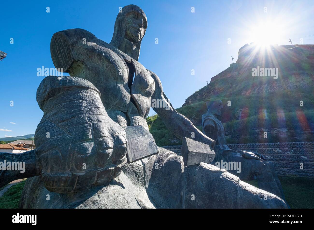 Memorial of georgian warrior heroes hi-res stock photography and images ...