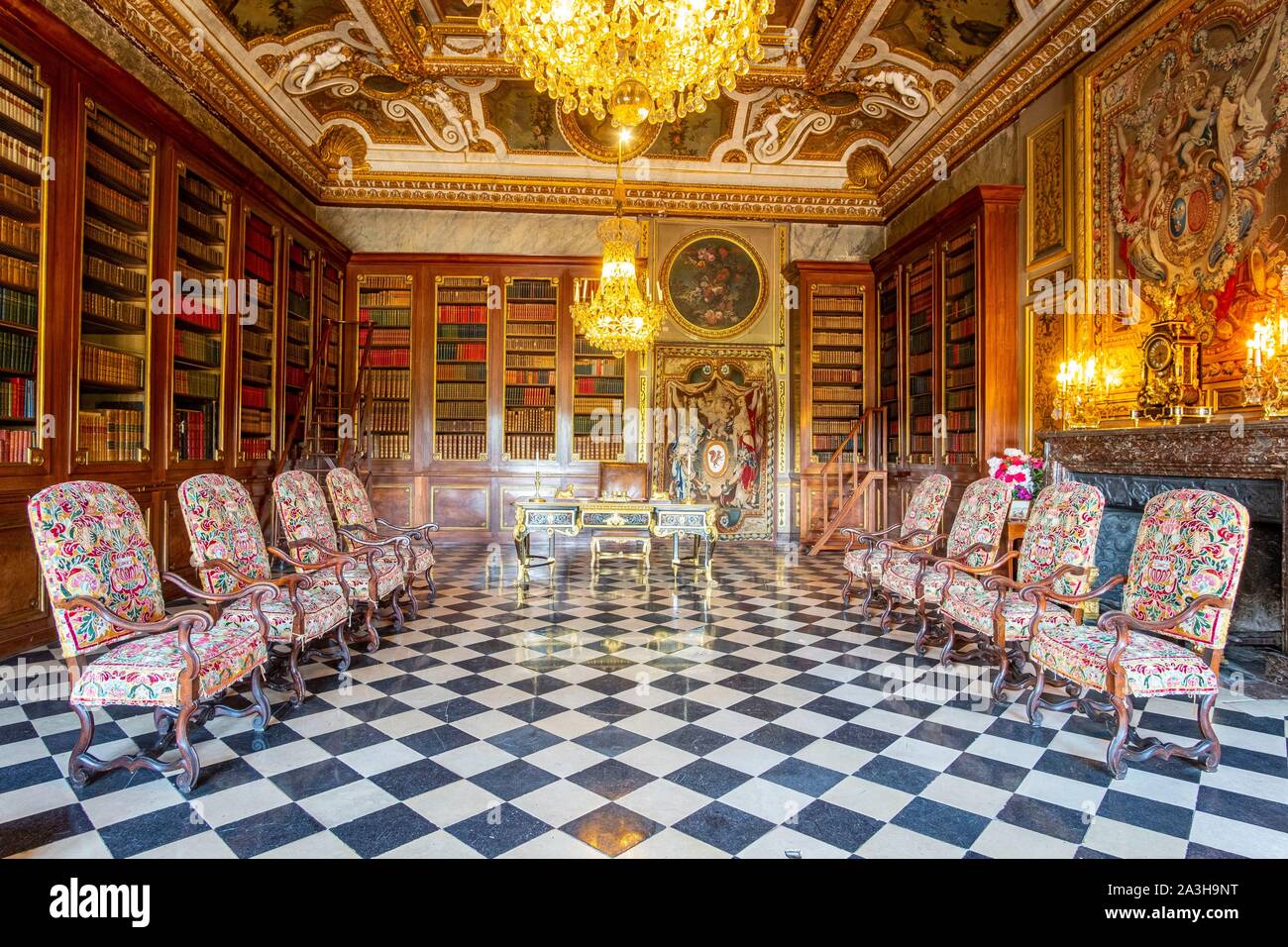King of france history library hi-res stock photography and images - Alamy