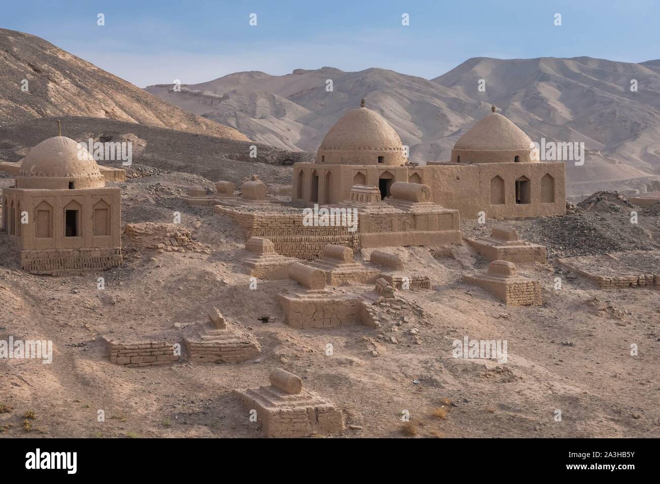 Turpan china cemetery hi-res stock photography and images - Alamy
