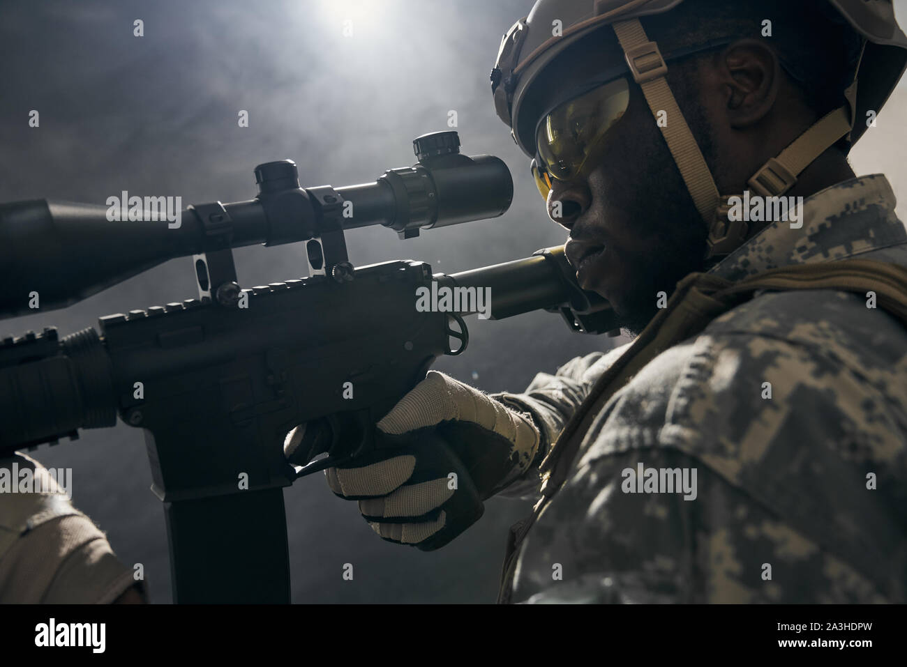 Modern gun hi-res stock photography and images - Alamy