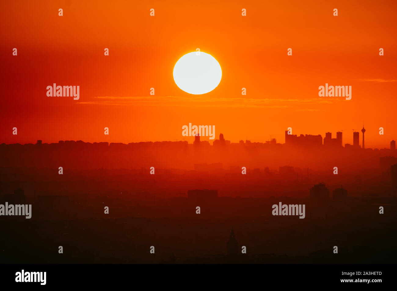 Sun istanbul hi-res stock photography and images - Alamy